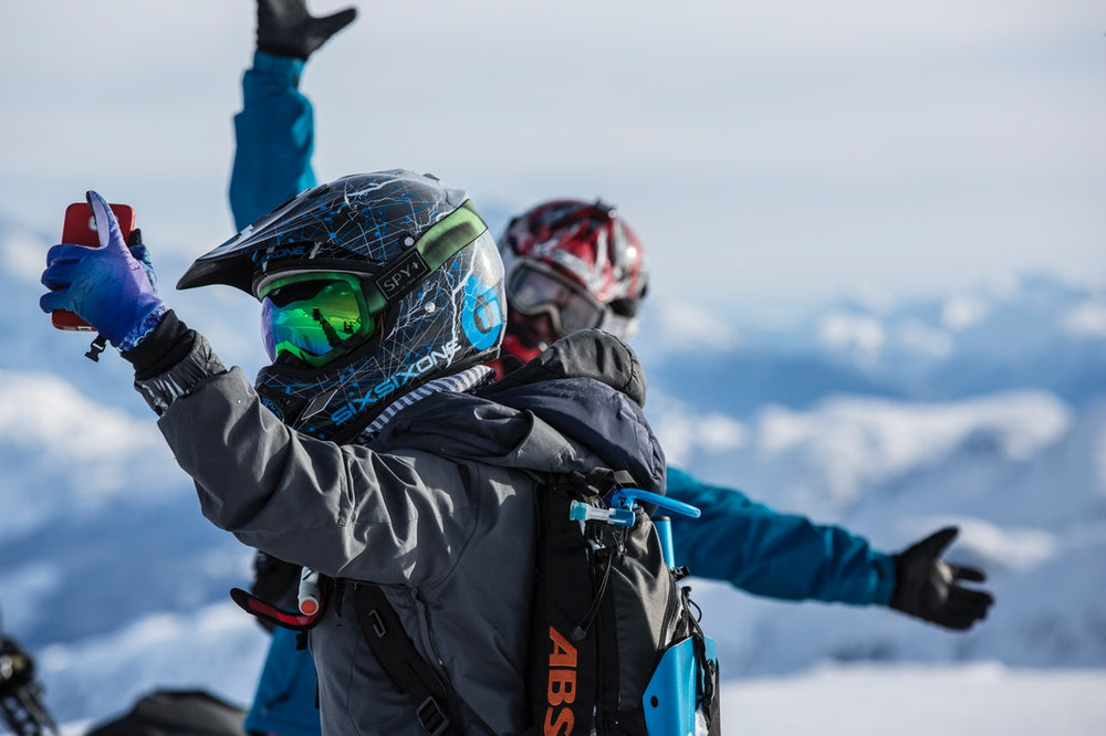 What Should You Wear Snowmobiling? - RockyMountainSnowmobile